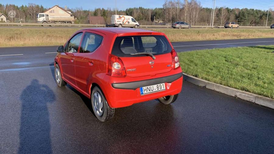 Sarkans Nissan Pixo 2011 Kauņa, ar dzinēja tilpumu 1.00 L un nobraukumu 70 tūkst. km par 4100 €, foto 4 vietnē AUTOMOTO.COM.LV