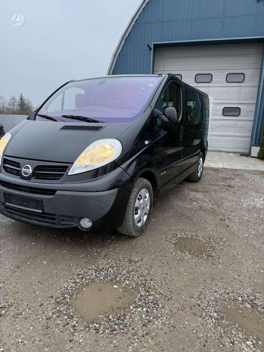 Black Nissan Primastar 2011 in Jurbarkas, with an engine capacity of 2.50 L and mileage of 195 thousand km for 7599 €, photo 11 on AUTOMOTO.COM.LV