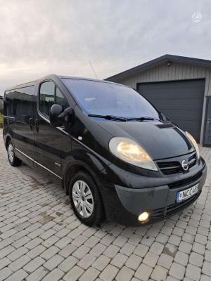 Melns Nissan Primastar 2011 Kauņa, ar dzinēja tilpumu 2.00 L un nobraukumu 299 tūkst. km par 6550 €, foto  vietnē AUTOMOTO.COM.LV