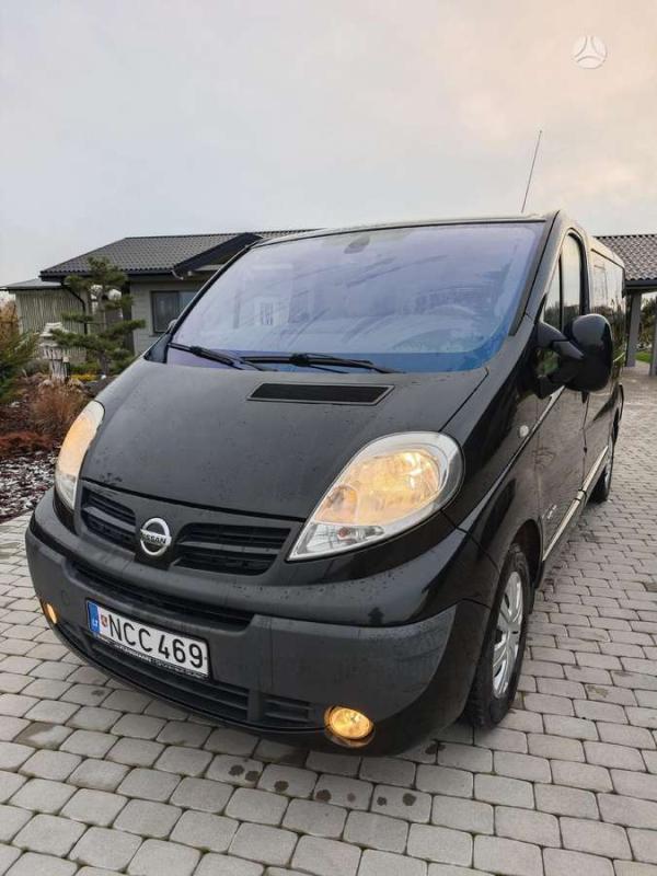 Black Nissan Primastar 2011 in Kaunas, with an engine capacity of 2.00 L and mileage of 299 thousand km for 6550 €, photo 4 on AUTOMOTO.COM.LV