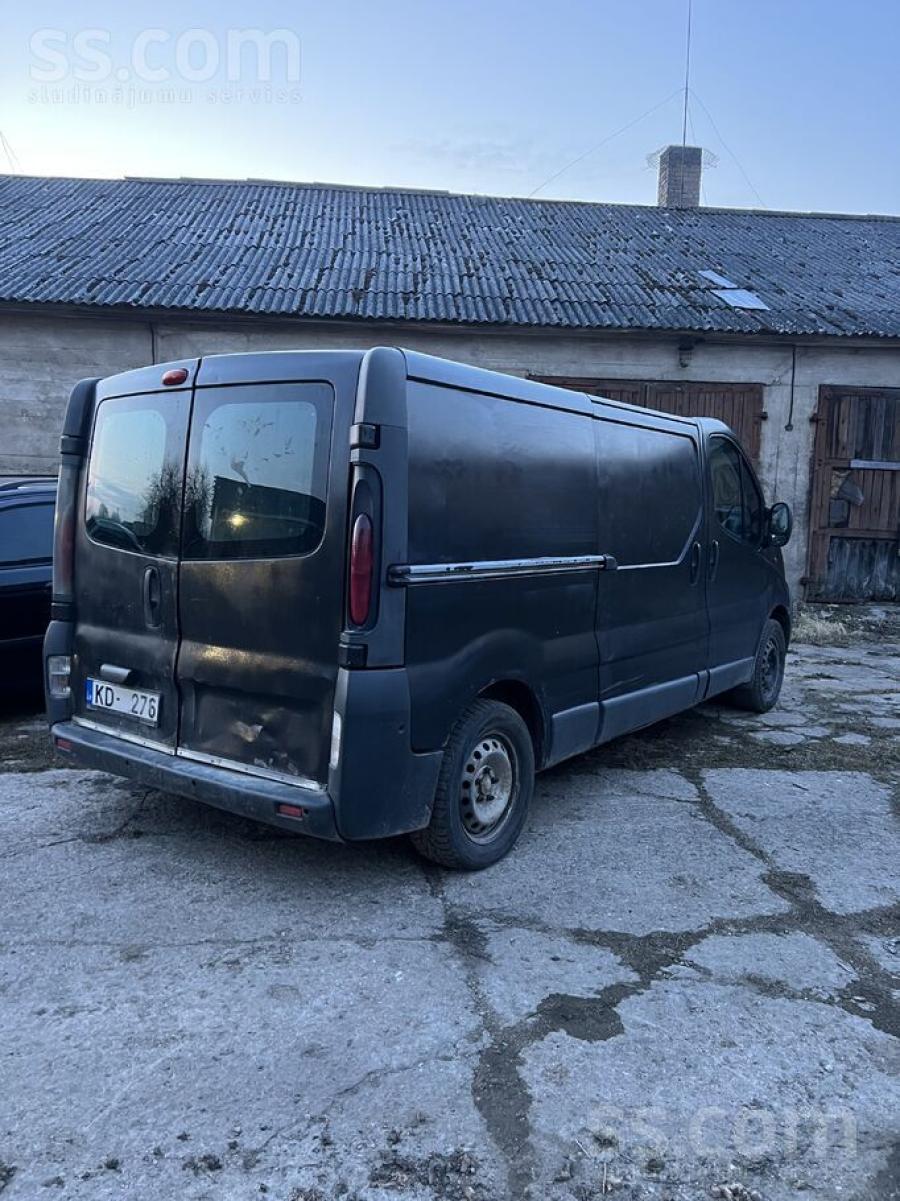 Black Nissan Primastar 2004 in Rezekne, with an engine capacity of 1.90 L and mileage of 681 thousand km for 990 €, photo 3 on AUTOMOTO.COM.LV