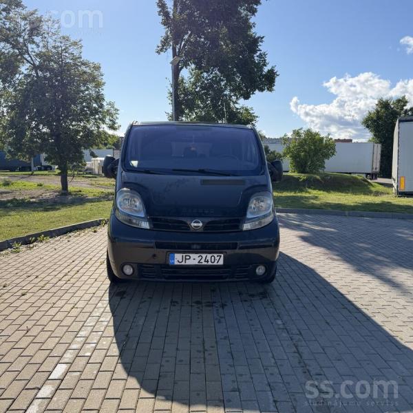 Black Nissan Primastar 2004 in Rezekne, with an engine capacity of 2.50 L and mileage of 0 thousand km for 4500 €, photo 1 on AUTOMOTO.COM.LV