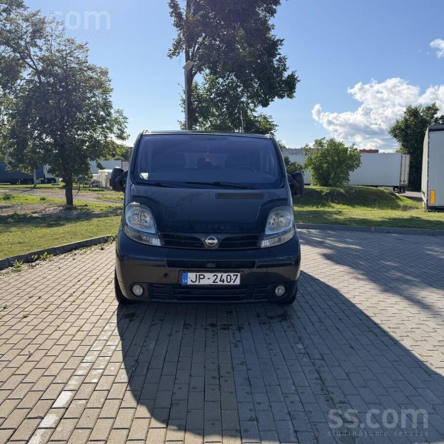 Black Nissan Primastar 2004 in Rezekne, with an engine capacity of 2.50 L and mileage of 0 thousand km for 4500 €, photo 1 on AUTOMOTO.COM.LV