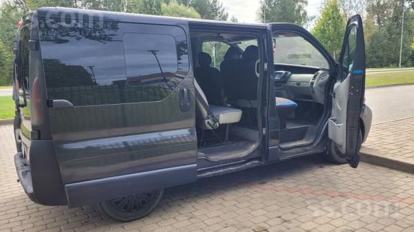 Black Nissan Primastar 2004 in Valmiera, with an engine capacity of 1.90 L and mileage of 454 thousand km for 4500 €, photo 7 on AUTOMOTO.COM.LV