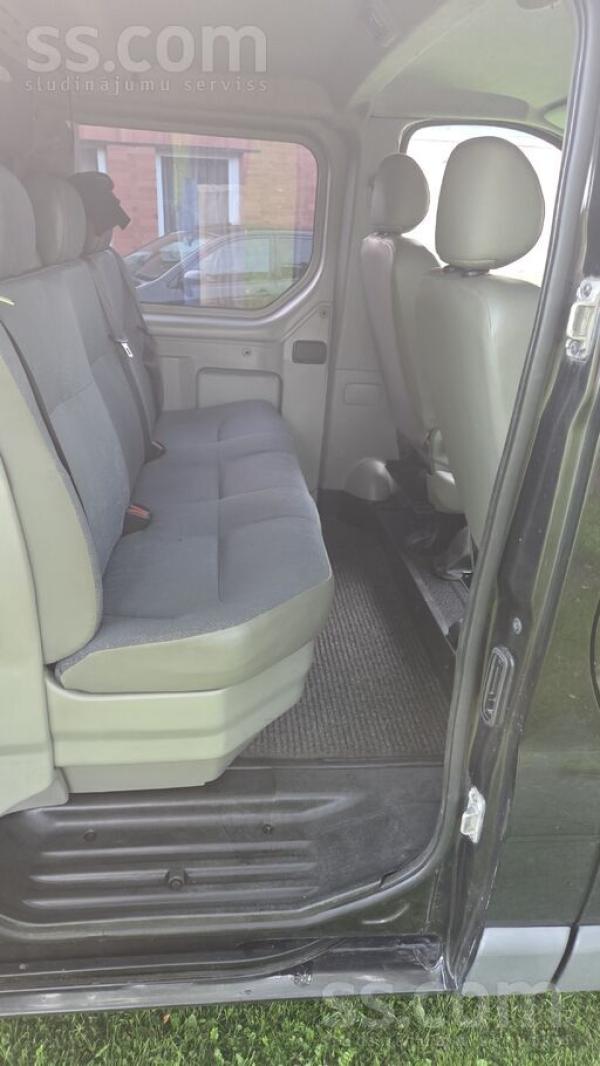 Melns Nissan Primastar 2005 Rīga, ar dzinēja tilpumu 1.90 L un nobraukumu 330 tūkst. km par 6900 €, foto 4 vietnē AUTOMOTO.COM.LV
