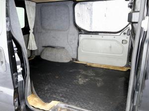 Черный Ниссан Примастар 2005 в Таллин, объемом двигателя 1.90 л и пробегом 305 тыс. км за 2199 €, фото 16 на AUTOMOTO.COM.LV