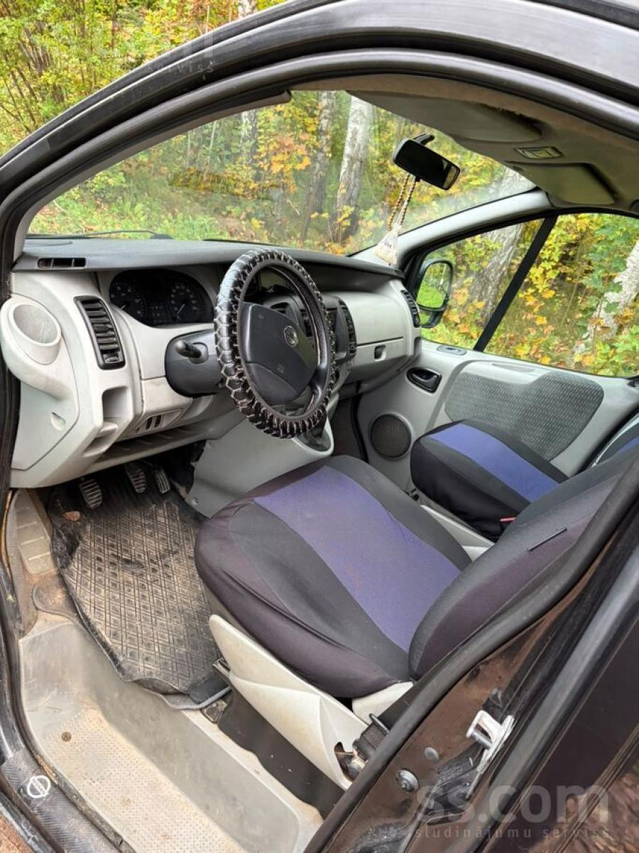 Melns Nissan Primastar 2005 Dobele, ar dzinēja tilpumu 2.50 L un nobraukumu 350 tūkst. km par 3700 €, foto 5 vietnē AUTOMOTO.COM.LV