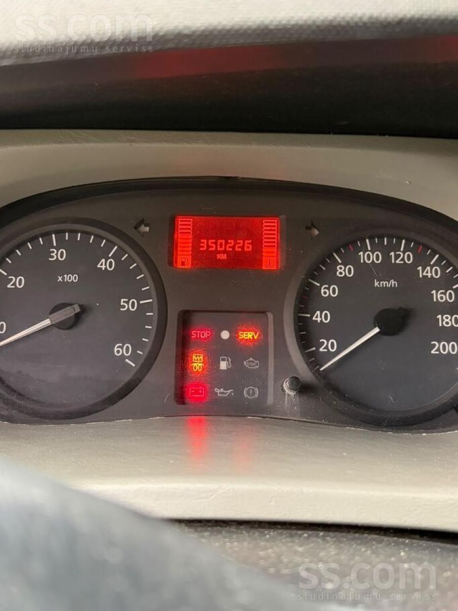 Melns Nissan Primastar 2005 Dobele, ar dzinēja tilpumu 2.50 L un nobraukumu 350 tūkst. km par 3700 €, foto 7 vietnē AUTOMOTO.COM.LV