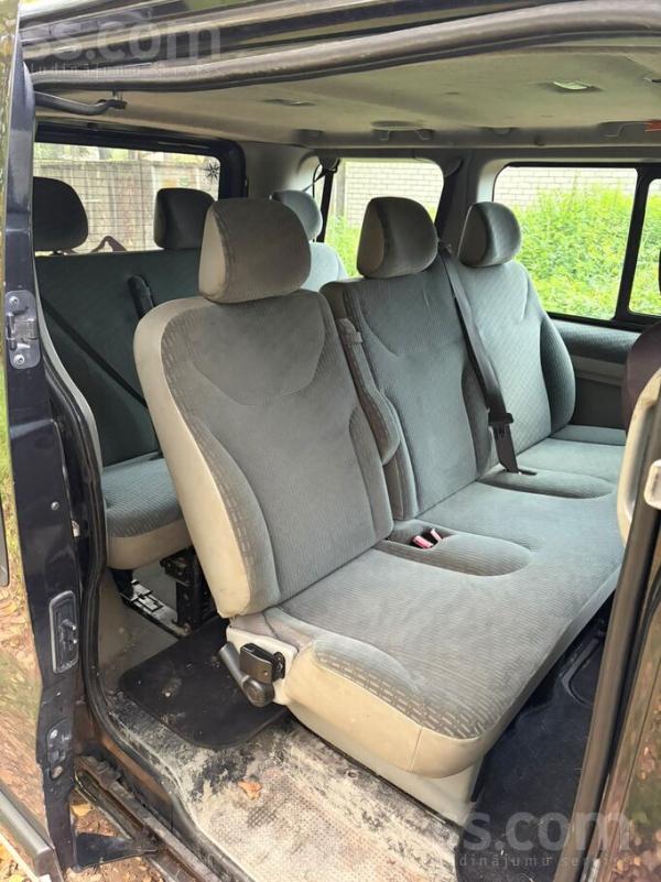 Melns Nissan Primastar 2005 Dobele, ar dzinēja tilpumu 2.50 L un nobraukumu 350 tūkst. km par 3700 €, foto 4 vietnē AUTOMOTO.COM.LV