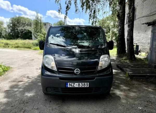 Black Nissan Primastar 2007 in Jelgava, with an engine capacity of 2.00 L and mileage of 264 thousand km for 4200 €, photo 1 on AUTOMOTO.COM.LV