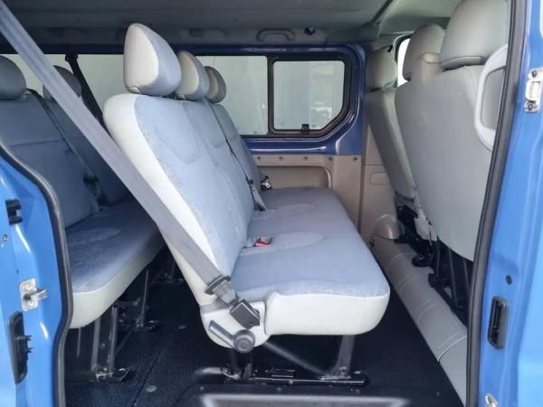Blue Nissan Primastar 2005 in Ogre, with an engine capacity of 1.90 L and mileage of 165 thousand km for 6750 €, photo 9 on AUTOMOTO.COM.LV