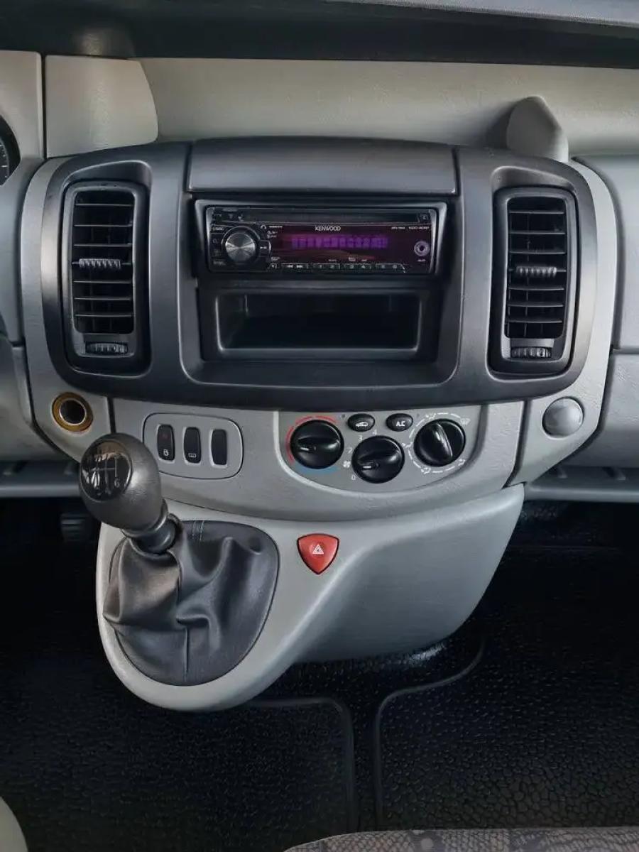 Zils Nissan Primastar 2005 Ogre, ar dzinēja tilpumu 1.90 L un nobraukumu 165 tūkst. km par 6750 €, foto 14 vietnē AUTOMOTO.COM.LV