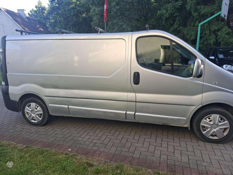 Pelēks Nissan Primastar 2006 Jonava, ar dzinēja tilpumu 1.87 L un nobraukumu 240 tūkst. km par 1600 €, foto 3 vietnē AUTOMOTO.COM.LV