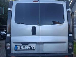 Pelēks Nissan Primastar 2006 Jonava, ar dzinēja tilpumu 1.87 L un nobraukumu 240 tūkst. km par 1600 €, foto 4 vietnē AUTOMOTO.COM.LV