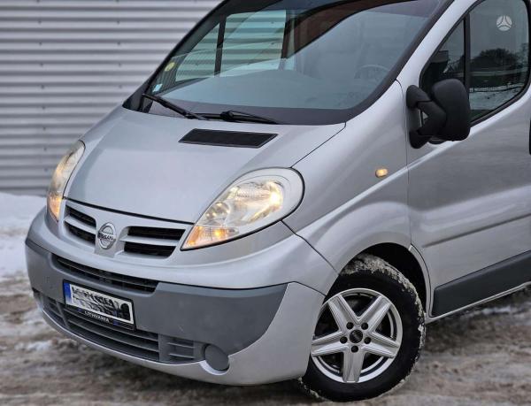 Grey Nissan Primastar 2011 in Klaipeda, with an engine capacity of 2.50 L and mileage of 230 thousand km for 7950 €, photo 6 on AUTOMOTO.COM.LV
