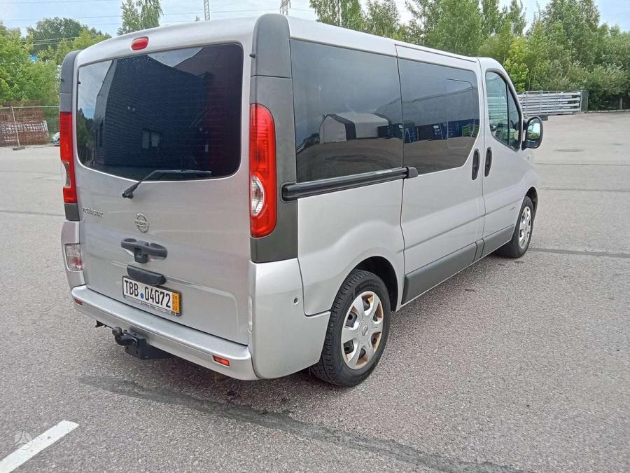 Pelēks Nissan Primastar 2012 Kauņa, ar dzinēja tilpumu 2.00 L un nobraukumu 237 tūkst. km par 7300 €, foto 5 vietnē AUTOMOTO.COM.LV