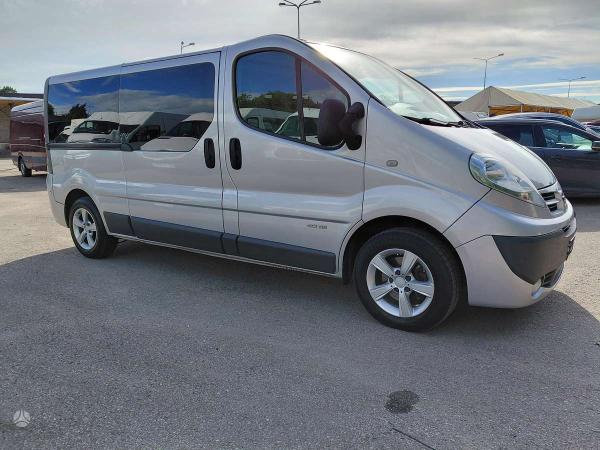 Grey Nissan Primastar 2013 in Klaipeda, with an engine capacity of 2.00 L and mileage of 305 thousand km for 8500 €, photo 4 on AUTOMOTO.COM.LV