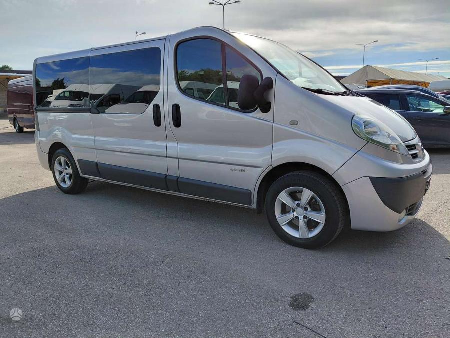 Grey Nissan Primastar 2013 in Klaipeda, with an engine capacity of 2.00 L and mileage of 305 thousand km for 8500 €, photo 5 on AUTOMOTO.COM.LV