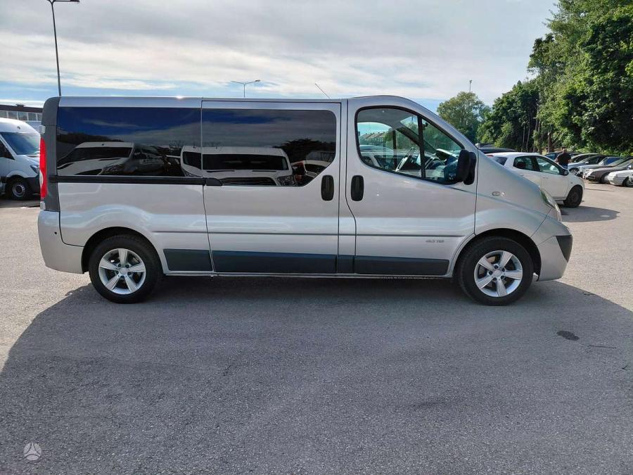 Grey Nissan Primastar 2013 in Klaipeda, with an engine capacity of 2.00 L and mileage of 305 thousand km for 8500 €, photo 6 on AUTOMOTO.COM.LV