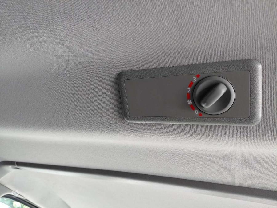 Grey Nissan Primastar 2013 in Klaipeda, with an engine capacity of 2.00 L and mileage of 305 thousand km for 8500 €, photo 18 on AUTOMOTO.COM.LV