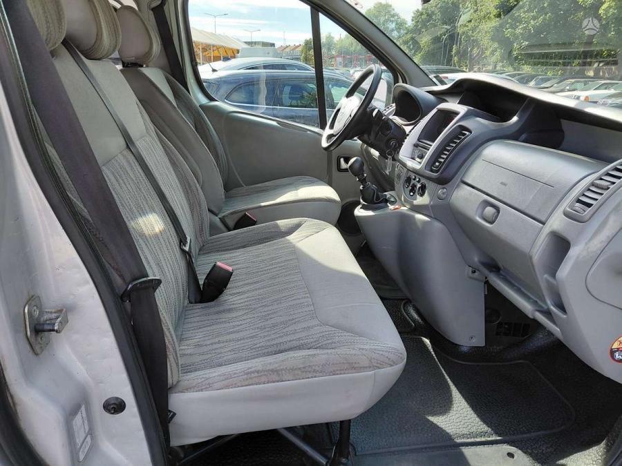 Grey Nissan Primastar 2013 in Klaipeda, with an engine capacity of 2.00 L and mileage of 305 thousand km for 8500 €, photo 19 on AUTOMOTO.COM.LV