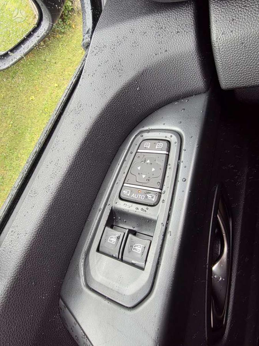 Grey Nissan Primastar 2026 in Vilnius, with an engine capacity of 2.00 L and mileage of 0 thousand km for 40200 €, photo 13 on AUTOMOTO.COM.LV