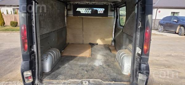 Grey Nissan Primastar 2003 in Jelgava, with an engine capacity of 1.90 L and mileage of 331 thousand km for 2300 €, photo 10 on AUTOMOTO.COM.LV