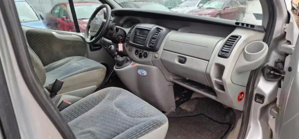 Grey Nissan Primastar 2006 in Valmiera, with an engine capacity of 1.90 L and mileage of 576 thousand km for 3200 €, photo 10 on AUTOMOTO.COM.LV