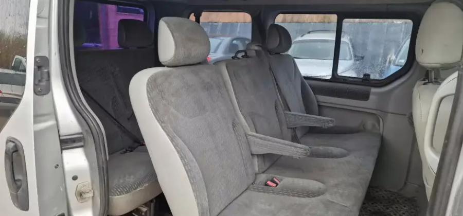 Pelēks Nissan Primastar 2006 Valmiera, ar dzinēja tilpumu 1.90 L un nobraukumu 576 tūkst. km par 3200 €, foto 12 vietnē AUTOMOTO.COM.LV