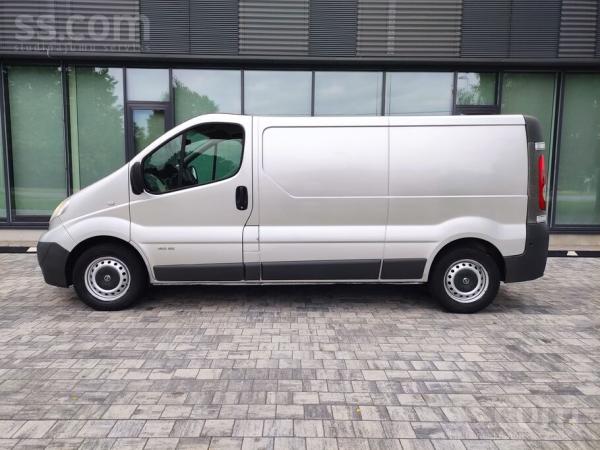 Grey Nissan Primastar 2007 in Riga, with an engine capacity of 2.00 L and mileage of 400 thousand km for 3950 €, photo 5 on AUTOMOTO.COM.LV