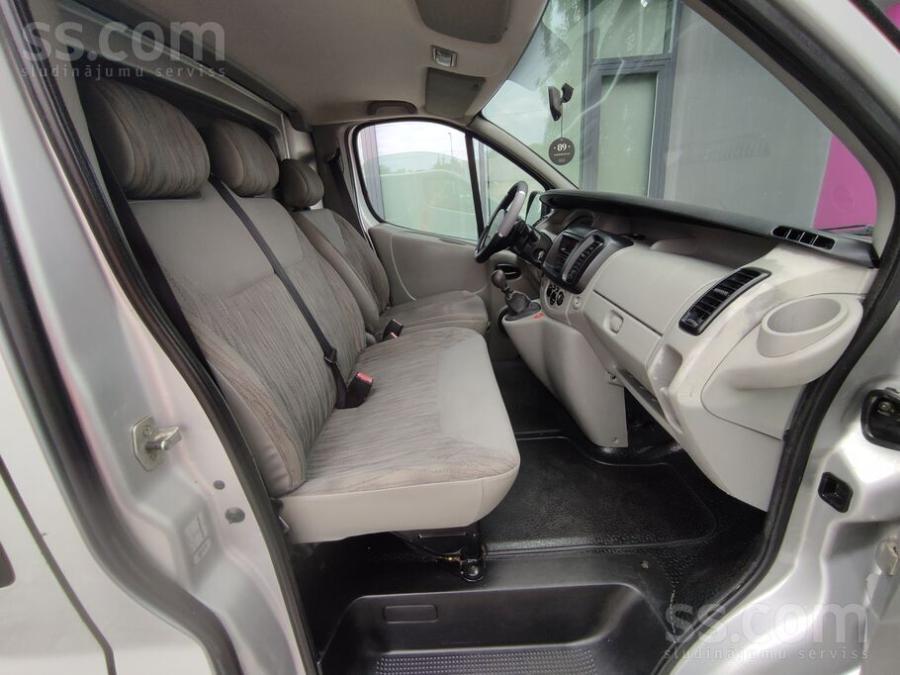 Pelēks Nissan Primastar 2007 Rīga, ar dzinēja tilpumu 2.00 L un nobraukumu 400 tūkst. km par 3950 €, foto 9 vietnē AUTOMOTO.COM.LV