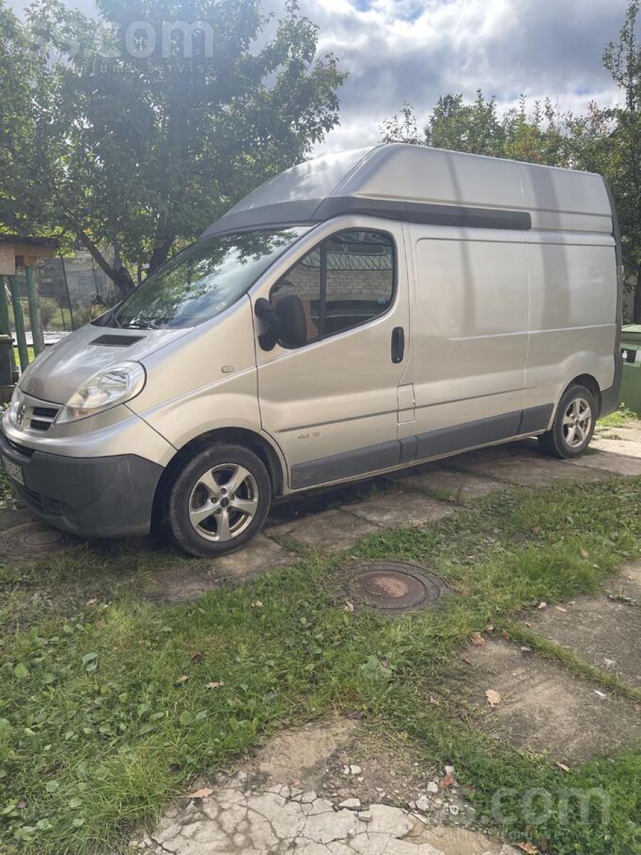 Grey Nissan Primastar 2008 in Gulbene, with an engine capacity of 2.00 L and mileage of 266 thousand km for 4000 €, photo 3 on AUTOMOTO.COM.LV