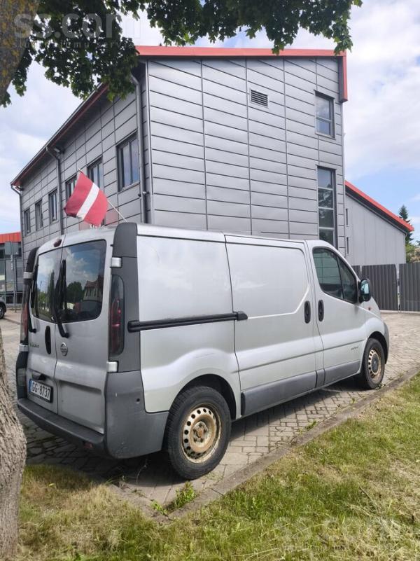 Grey Nissan Primastar 2006 in Riga, with an engine capacity of 1.90 L and mileage of 256 thousand km for 2800 €, photo 3 on AUTOMOTO.COM.LV