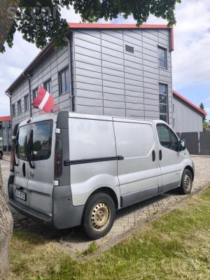 Grey Nissan Primastar 2006 in Riga, with an engine capacity of 1.90 L and mileage of 256 thousand km for 2800 €, photo 4 on AUTOMOTO.COM.LV