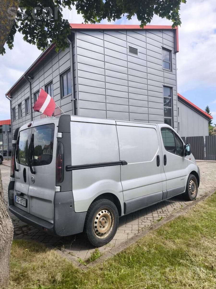 Grey Nissan Primastar 2006 in Riga, with an engine capacity of 1.90 L and mileage of 256 thousand km for 2800 €, photo 4 on AUTOMOTO.COM.LV