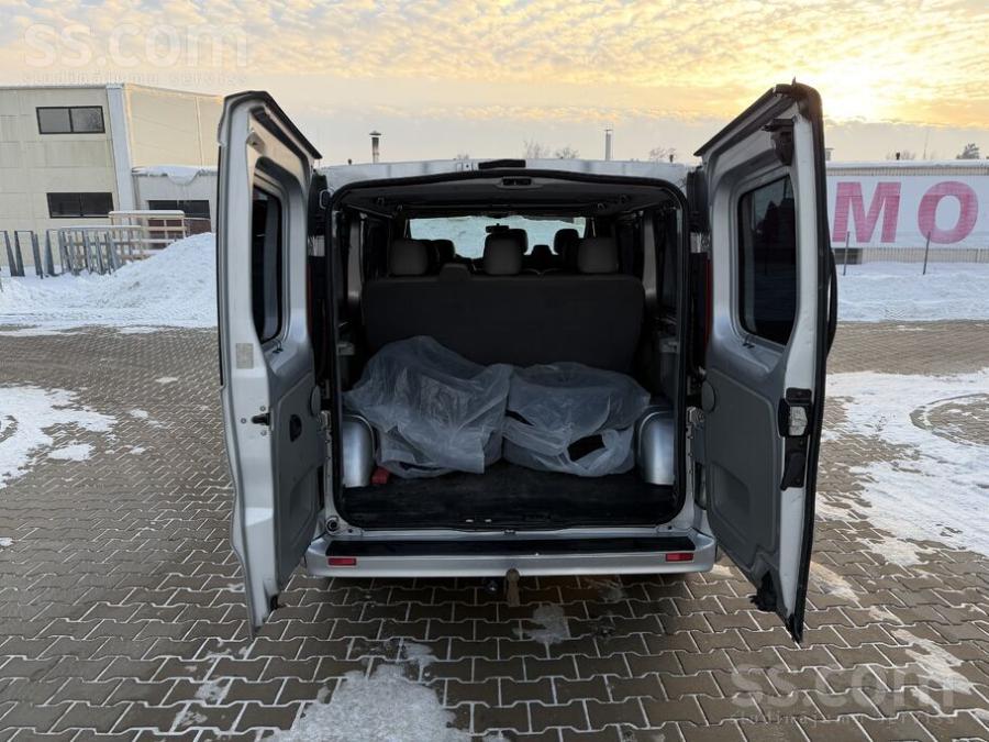 Pelēks Nissan Primastar 2012 Jūrmala, ar dzinēja tilpumu 2.00 L un nobraukumu 260 tūkst. km par 6990 €, foto 11 vietnē AUTOMOTO.COM.LV