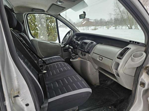 Pelēks Nissan Primastar 2008 Jurbarkas, ar dzinēja tilpumu 2.00 L un nobraukumu 330 tūkst. km par 3450 €, foto 6 vietnē AUTOMOTO.COM.LV