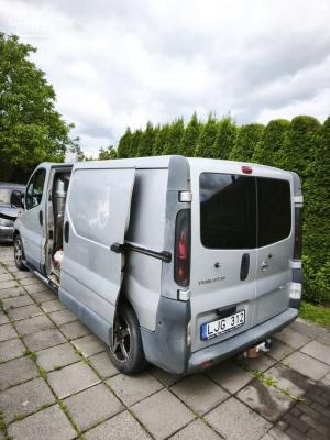 Pelēks Nissan Primastar 2006 Kauņa, ar dzinēja tilpumu 2.50 L un nobraukumu 320 tūkst. km par 1600 €, foto 5 vietnē AUTOMOTO.COM.LV