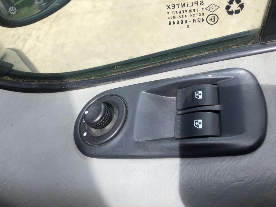 Nissan Primastar 2008 Kauņa, ar dzinēja tilpumu 1.90 L un nobraukumu 189 tūkst. km par 1650 €, foto 10 vietnē AUTOMOTO.COM.LV
