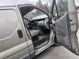 Nissan Primastar 2007 in Riga, with an engine capacity of 2.00 L and mileage of 330 thousand km for 3750 €, photo 7 on AUTOMOTO.COM.LV