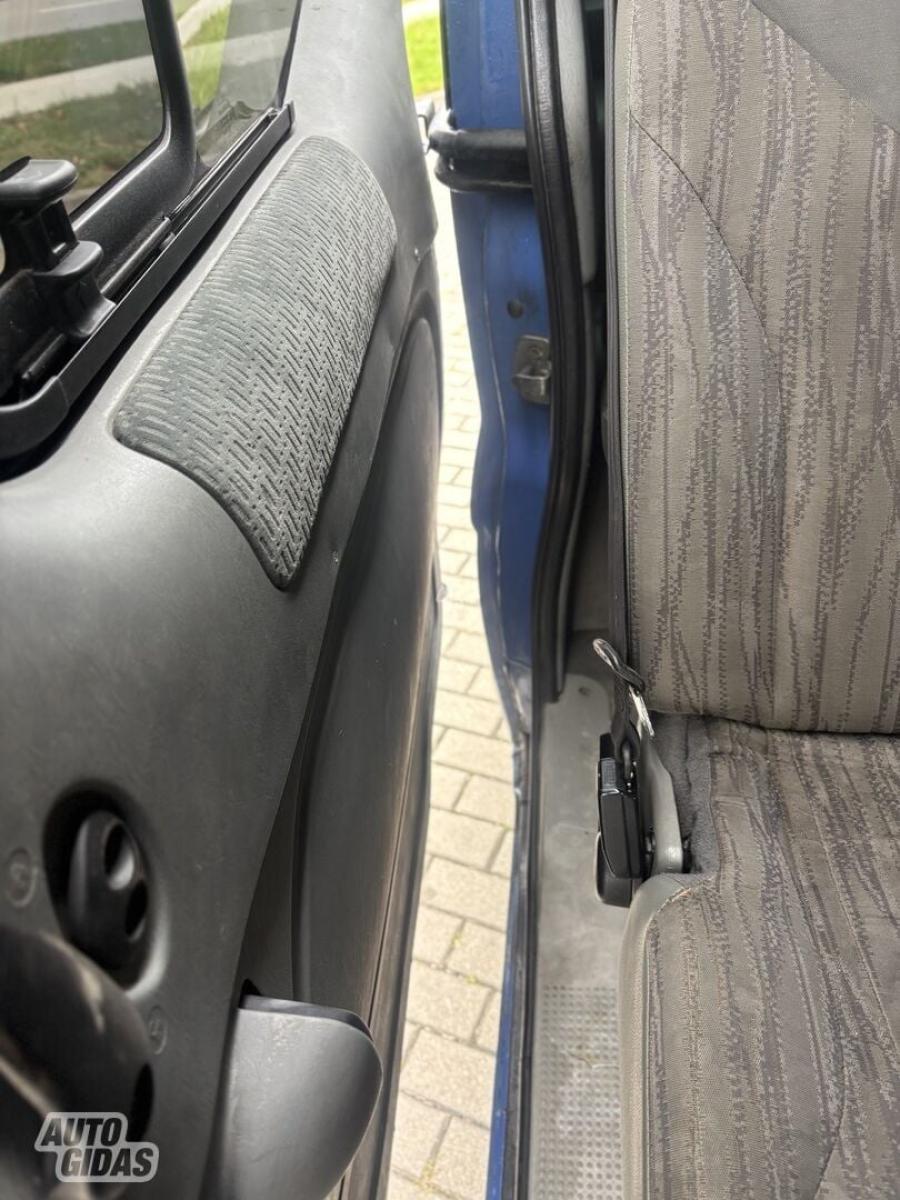 Nissan Primastar 2007 Utena, ar dzinēja tilpumu 2.50 L un nobraukumu 373 tūkst. km par 4950 €, foto 16 vietnē AUTOMOTO.COM.LV
