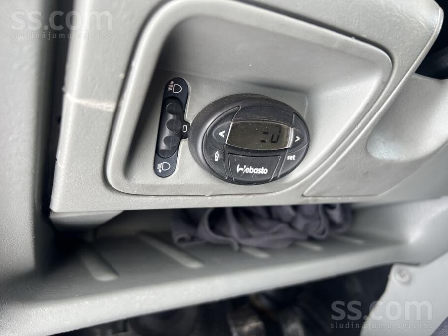 Sarkans Nissan Primastar 2007 Rēzekne, ar dzinēja tilpumu 2.00 L un nobraukumu 0 tūkst. km par 5550 €, foto 14 vietnē AUTOMOTO.COM.LV