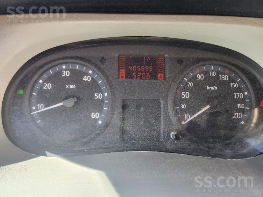 Red Nissan Primastar 2009 in Gulbene, with an engine capacity of 2.00 L and mileage of 405 thousand km for 1900 €, photo 6 on AUTOMOTO.COM.LV