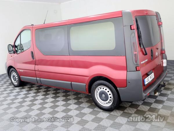 Sarkans Nissan Primastar 2006 Tallina, ar dzinēja tilpumu 1.90 L un nobraukumu 417 tūkst. km par 2299 €, foto 5 vietnē AUTOMOTO.COM.LV