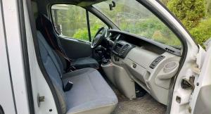 White Nissan Primastar 2003 in Kaunas, with an engine capacity of 1.87 L and mileage of 345 thousand km for 1650 €, photo 4 on AUTOMOTO.COM.LV