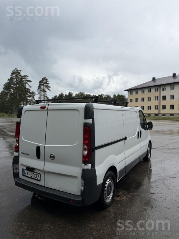 White Nissan Primastar 2007 in Riga, with an engine capacity of 2.00 L and mileage of 268 thousand km for 4000 €, photo 3 on AUTOMOTO.COM.LV