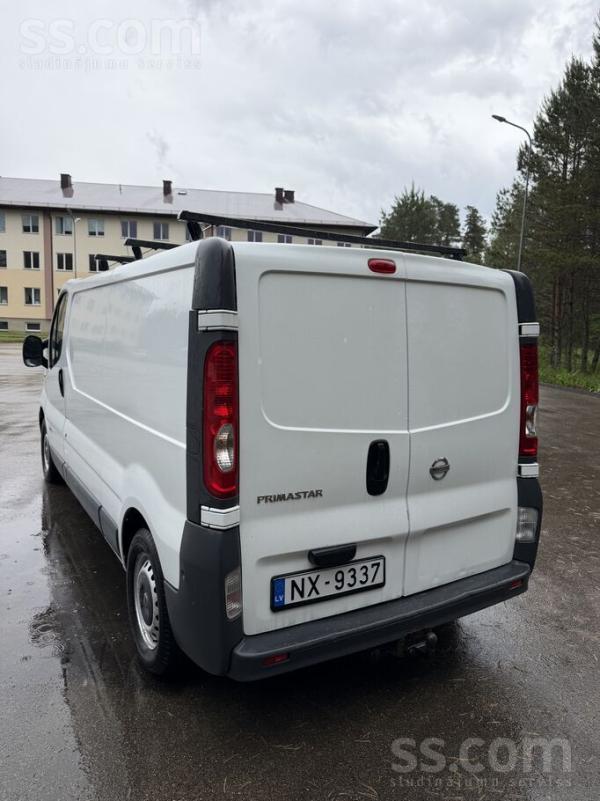 White Nissan Primastar 2007 in Riga, with an engine capacity of 2.00 L and mileage of 268 thousand km for 4000 €, photo 4 on AUTOMOTO.COM.LV