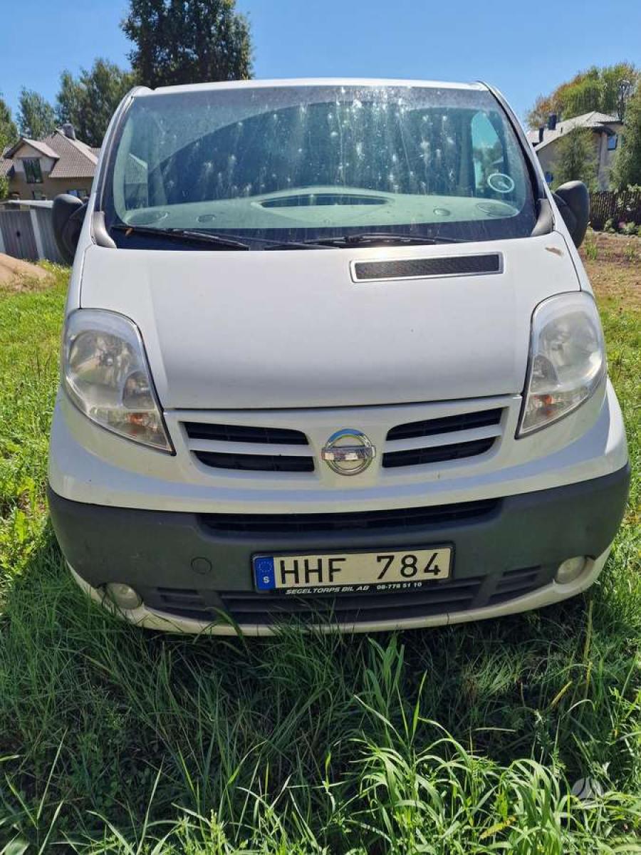White Nissan Primastar 2013 in Daugavpils, with an engine capacity of 2.00 L and mileage of 278 thousand km for 4300 €, photo 1 on AUTOMOTO.COM.LV