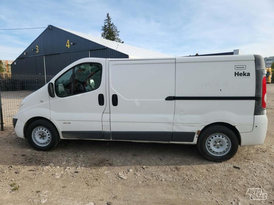 Balts Nissan Primastar 2014 Šauļi, ar dzinēja tilpumu 2.00 L un nobraukumu 155 tūkst. km par 5199 €, foto 9 vietnē AUTOMOTO.COM.LV