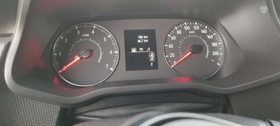 Balts Nissan Primastar 2024 Šauļi, ar dzinēja tilpumu 2.00 L un nobraukumu 180 tūkst. km par 26500 €, foto 1 vietnē AUTOMOTO.COM.LV